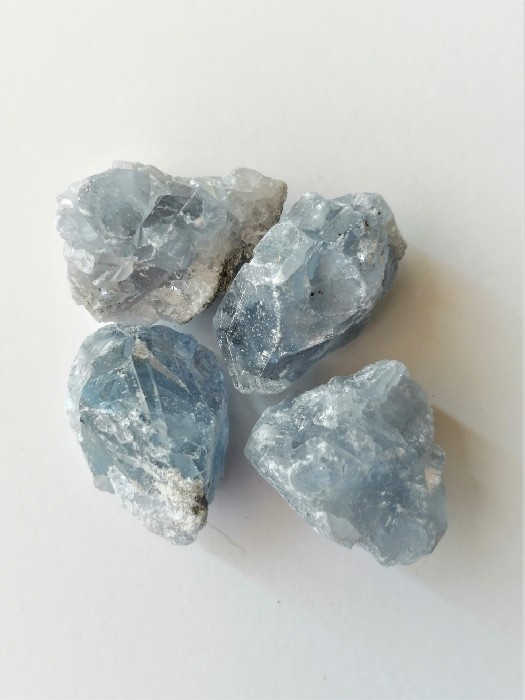 Celestina (pedra bruta) 70/75 gr :: Plantas Sagradas - Produtos esotéricos